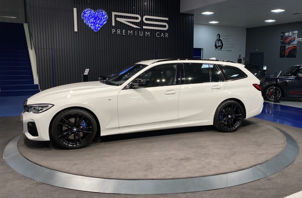 BMW M 340d xDrive TOURING - RS Premium Car | Venta de coches de alta gama