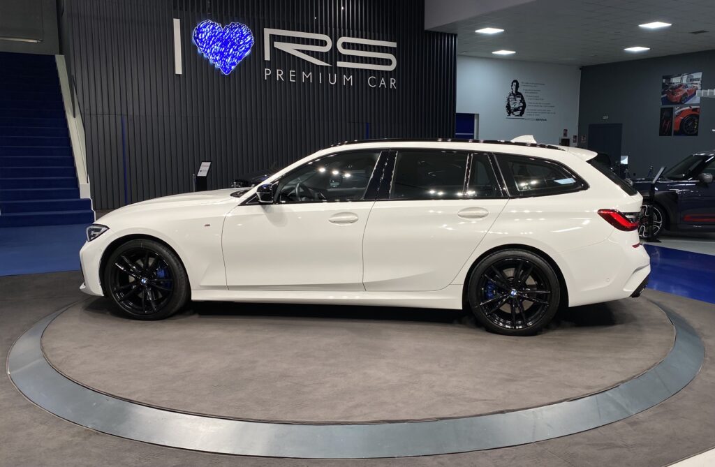 BMW M 340d xDrive TOURING - RS Premium Car | Venta de coches de alta gama