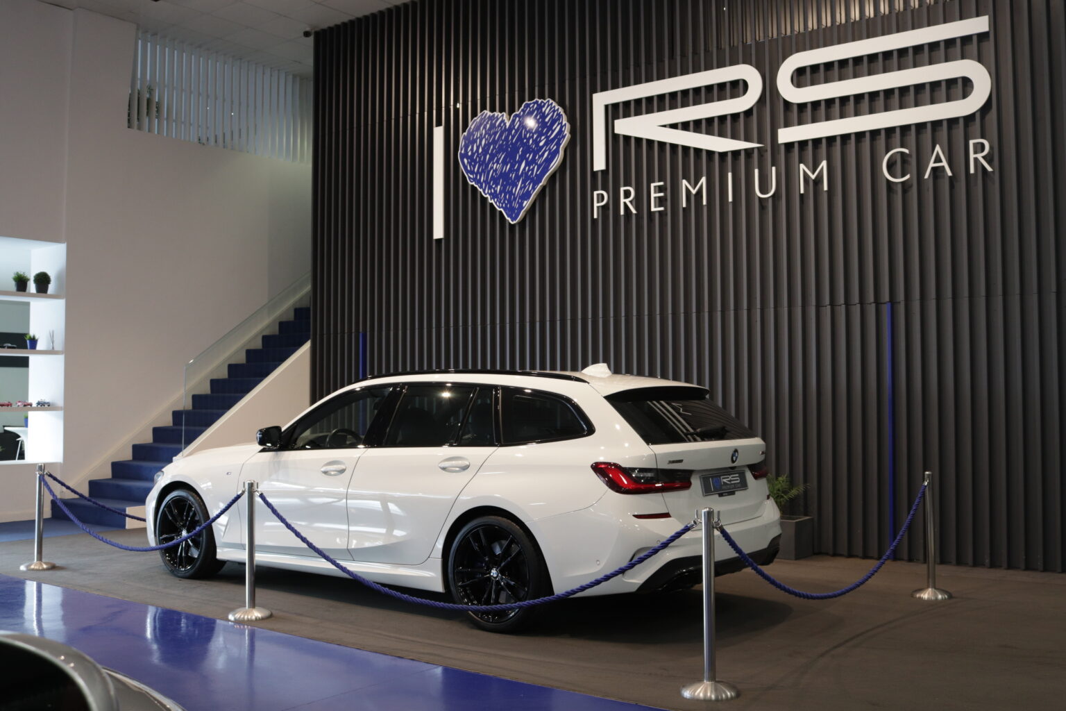 BMW M 340d xDrive TOURING - RS Premium Car | Venta de coches de alta gama