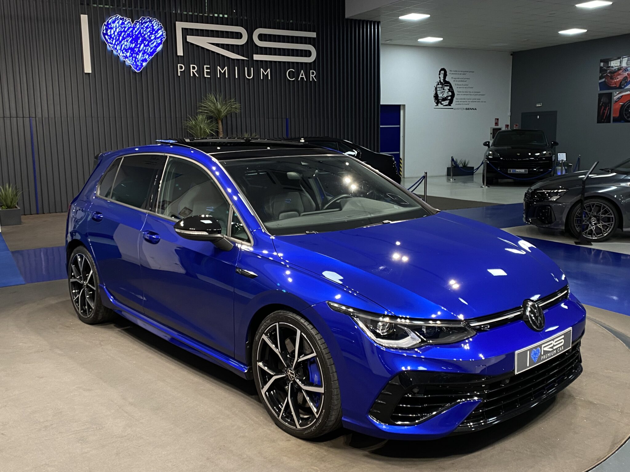 VOLKSWAGEN GOLF R - RS Premium Car | Venta de coches de alta gama